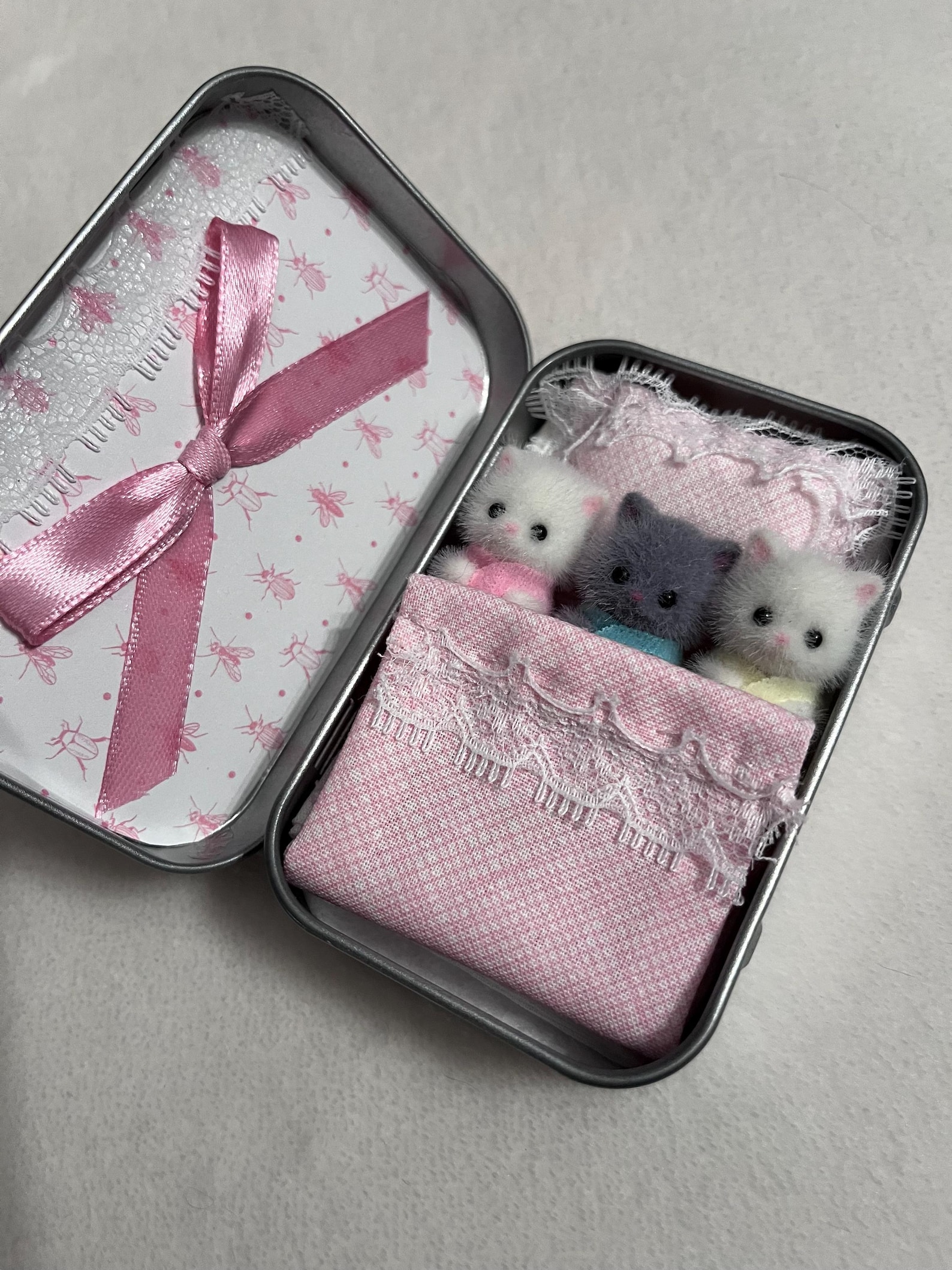 Calico Critters Altoid Tin Playset & Carrying Case - Etsy