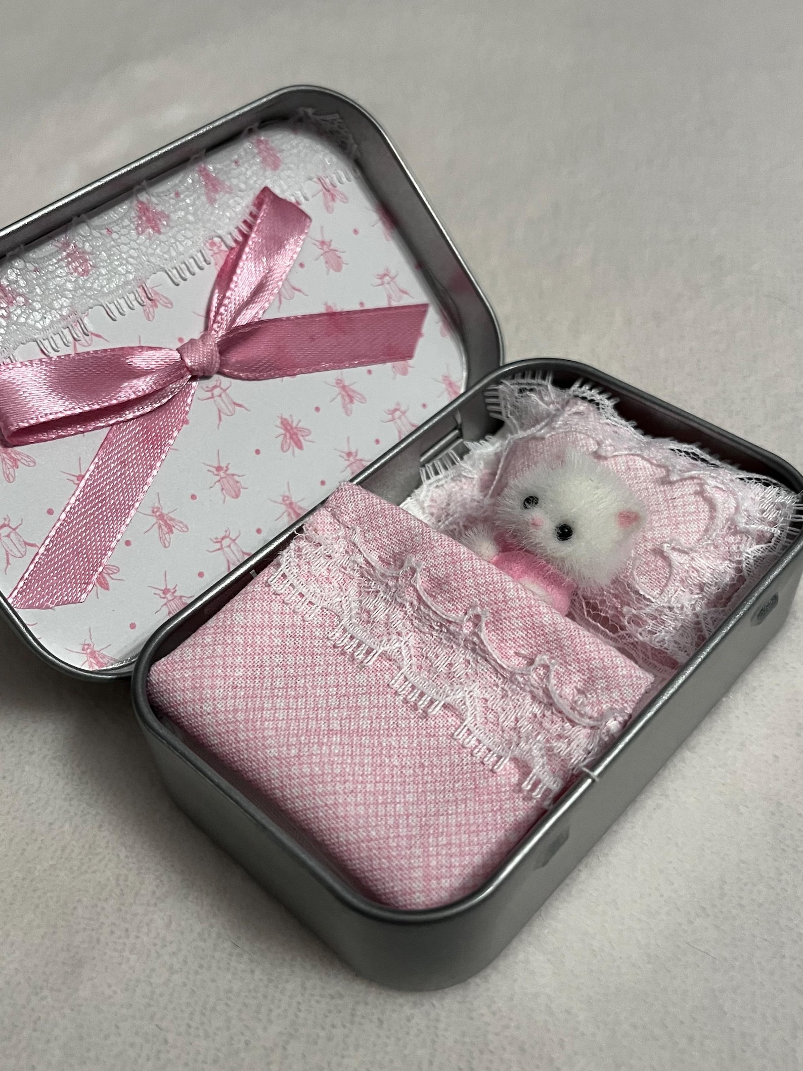 Calico Critters Altoid Tin Playset & Carrying Case - Etsy