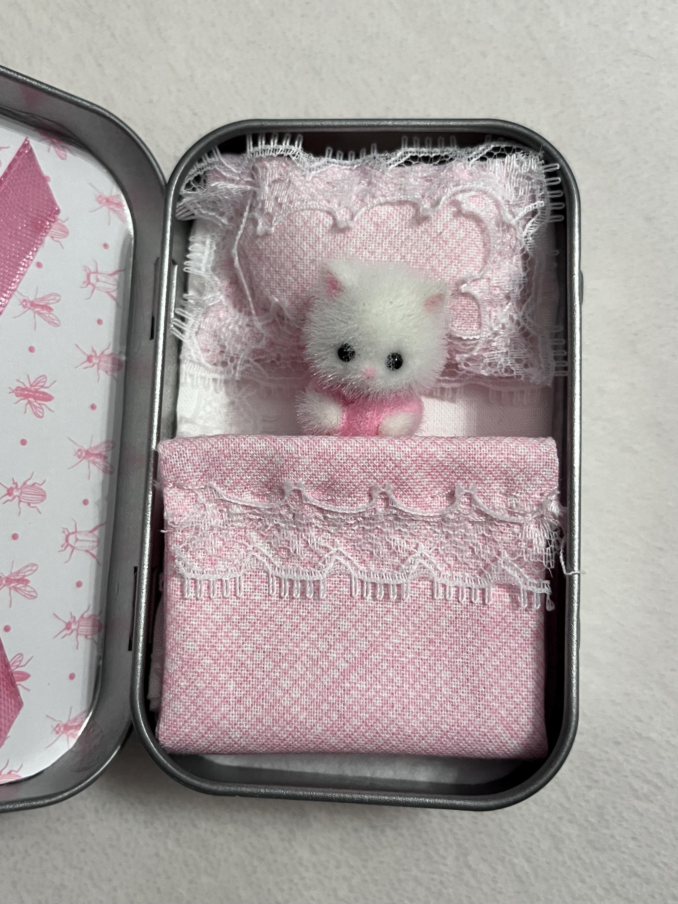 Calico Critters Altoid Tin Playset & Carrying Case - Etsy