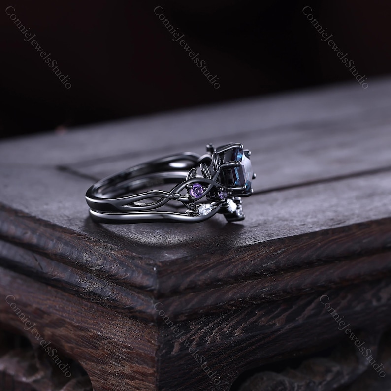 Unique Moss Agate Engagement Ring Set Gothic Black Gold Emerald Wedding ...
