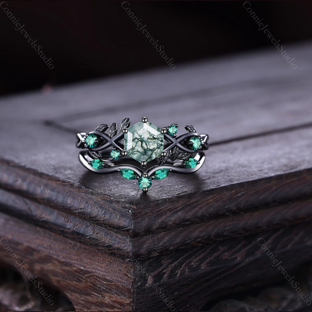 Unique Moss Agate Engagement Ring Set Gothic Black Gold Emerald Wedding ...
