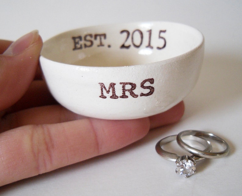Custom MRS Gift Wedding Date RING HOLDER Gift for Bride Ring - Etsy