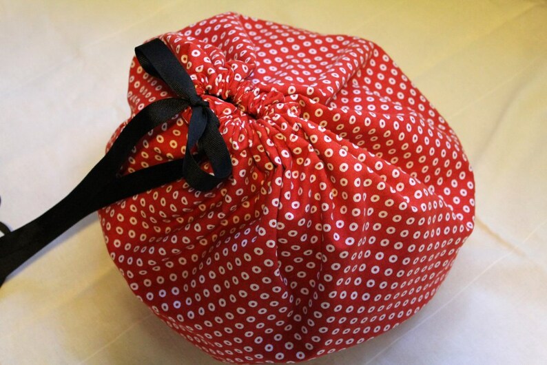 Large Drawstring Bag Pattern Tutorial by Skadoot on Etsy. - Etsy