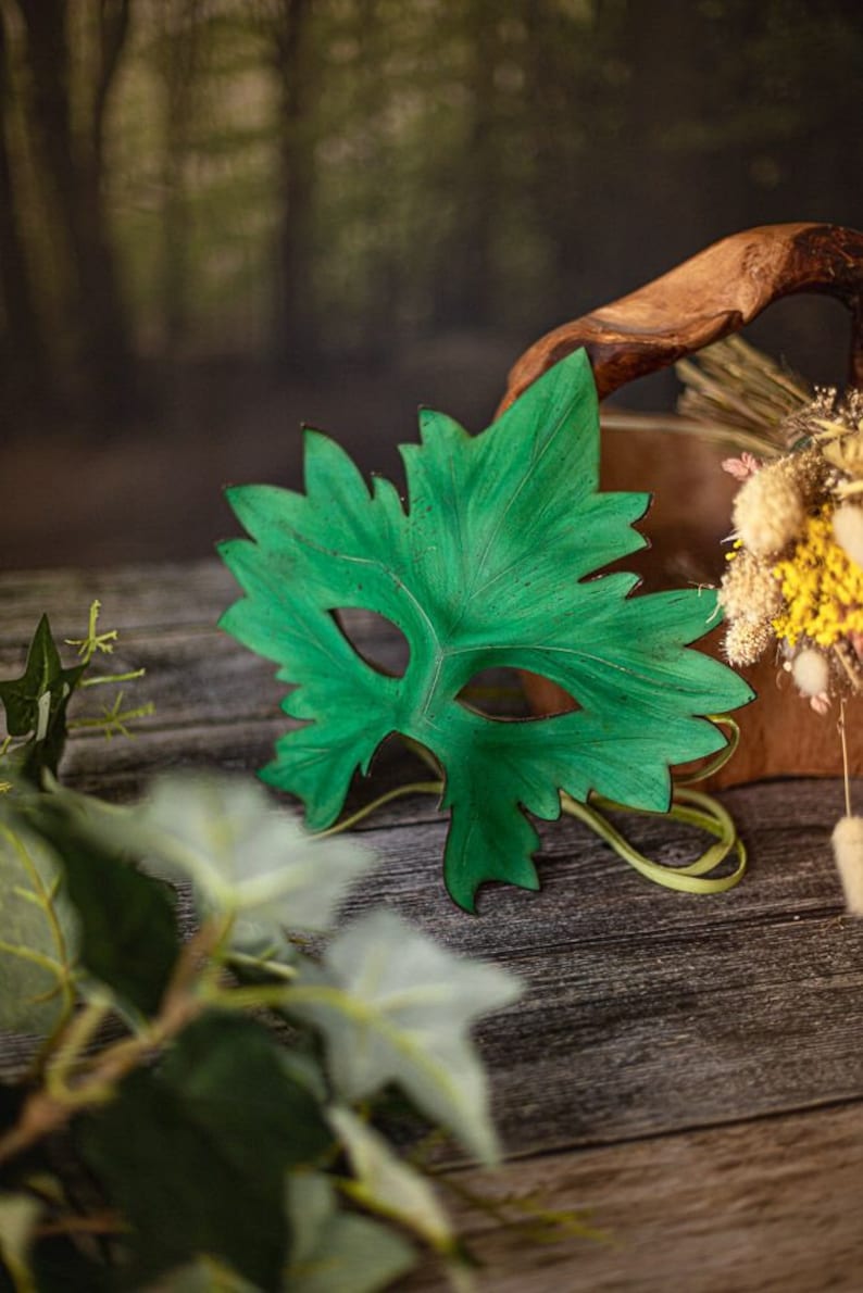Leather Mask Druid Leaf Maple Autumn Natural Wiccan Masquerade Green ...