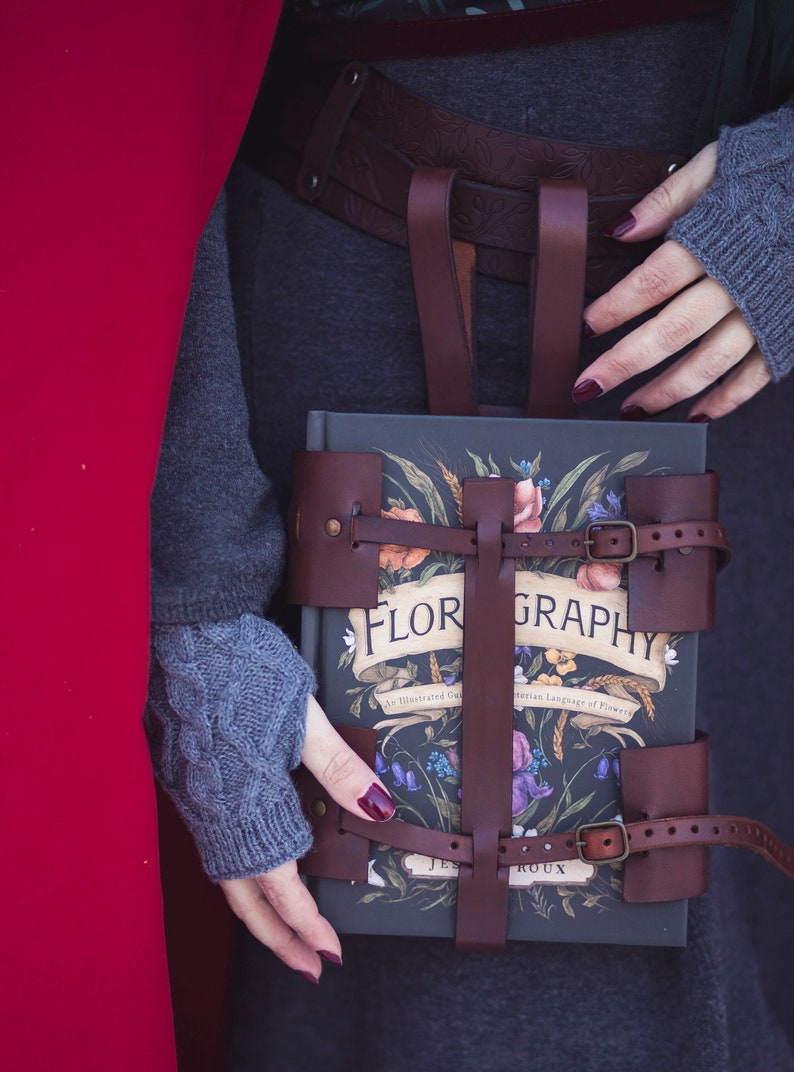 Book Holder Larp Leather Book Bag Book Lover Gift Waist - Etsy