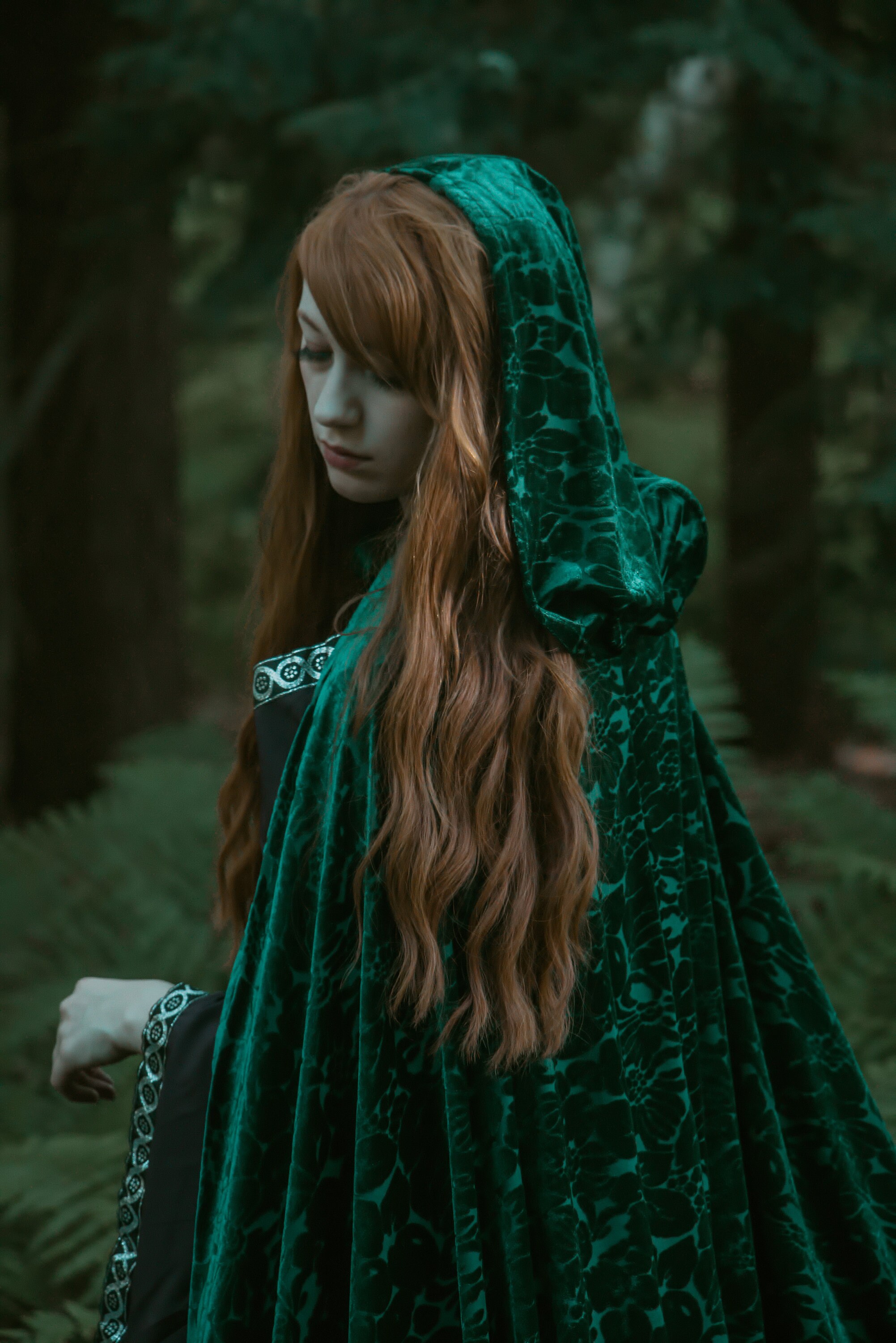 Elven Cape Velvet Green Hooded Cloak Fairy Medieval Fantasy | Etsy