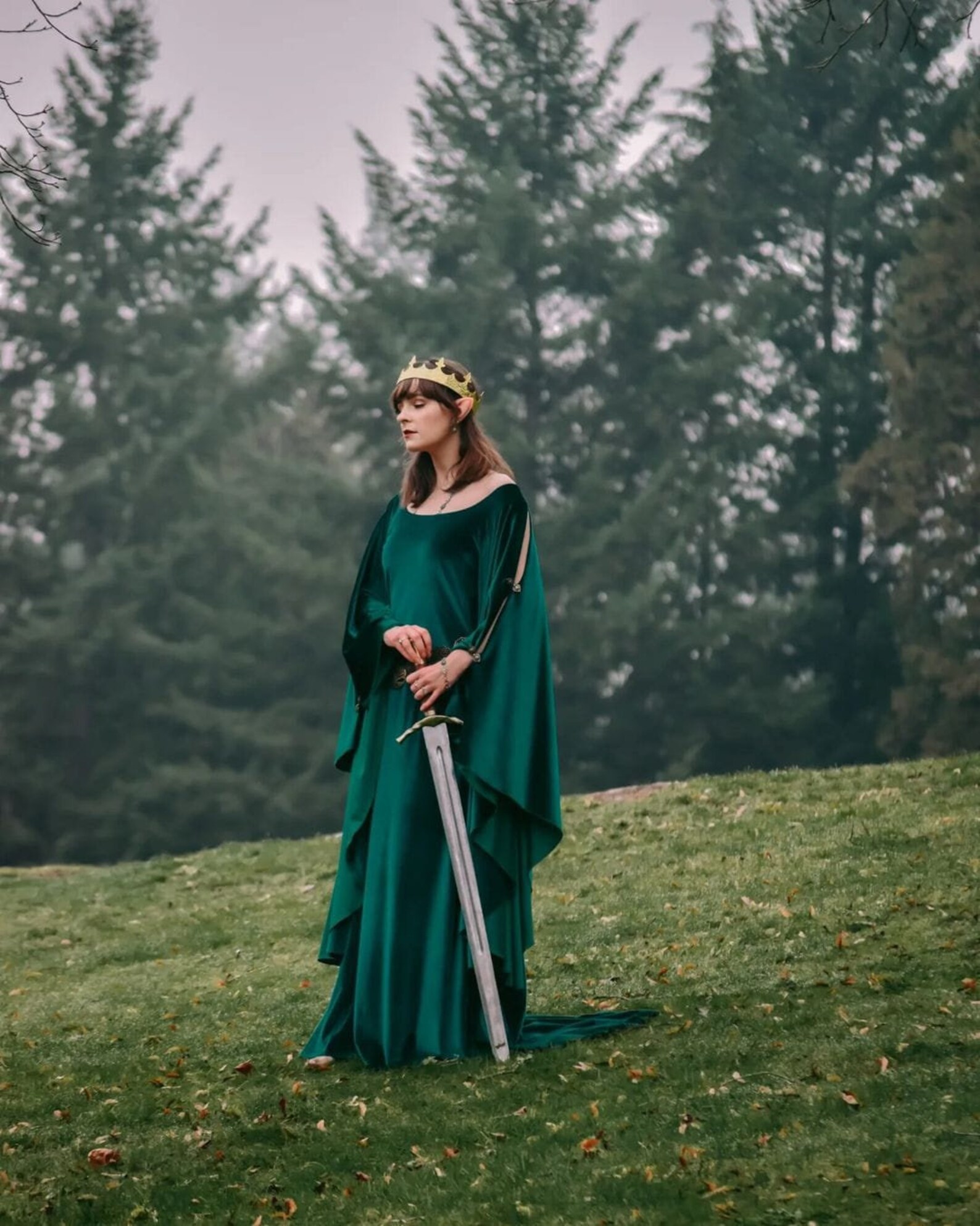 Green Elven Medieval Dress Velvet Preraphaelite Ren Fair Elf - Etsy Canada