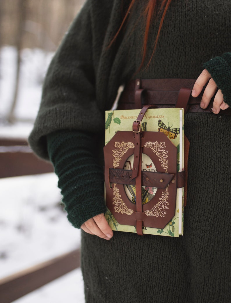 Book Holder Larp Leather Book Bag Book Lover Gift Waist - Etsy