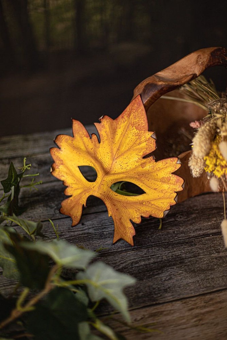 Leather Mask Druid Leaf Maple Autumn Natural Wiccan Masquerade Green ...