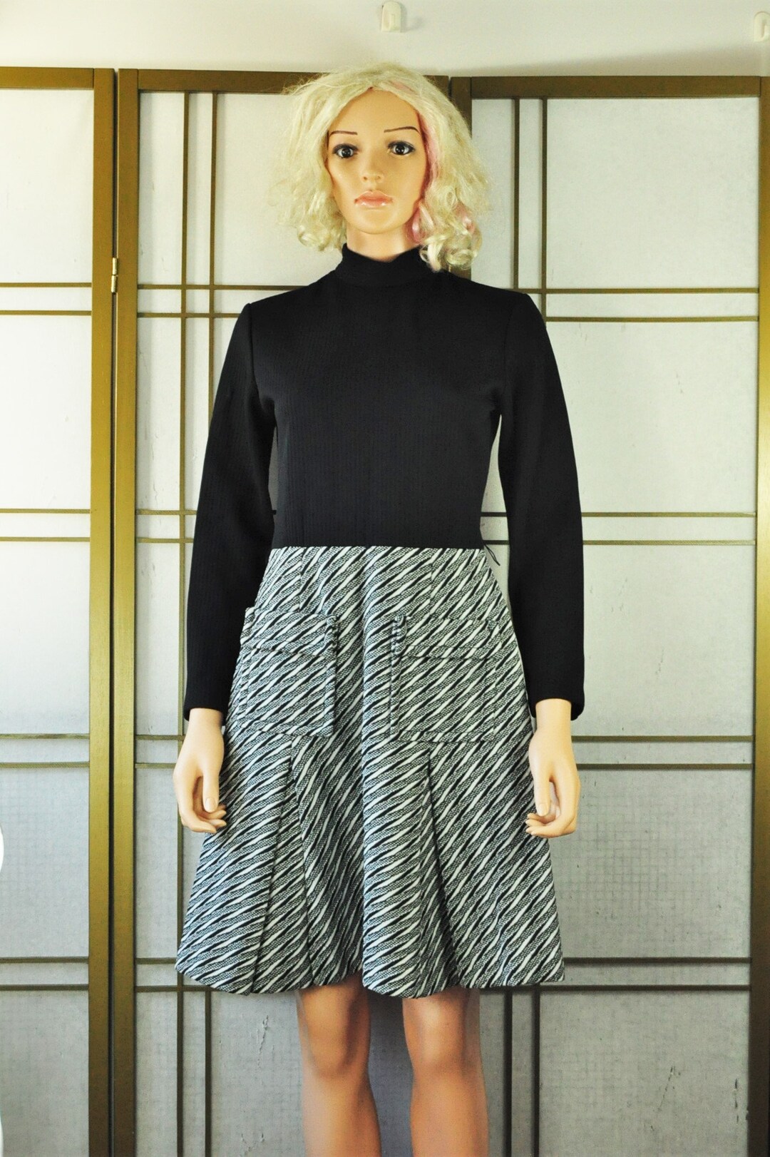 Vintage Womens Mod Dress 60s Go Go Girl Long Sleeve Black & White ...
