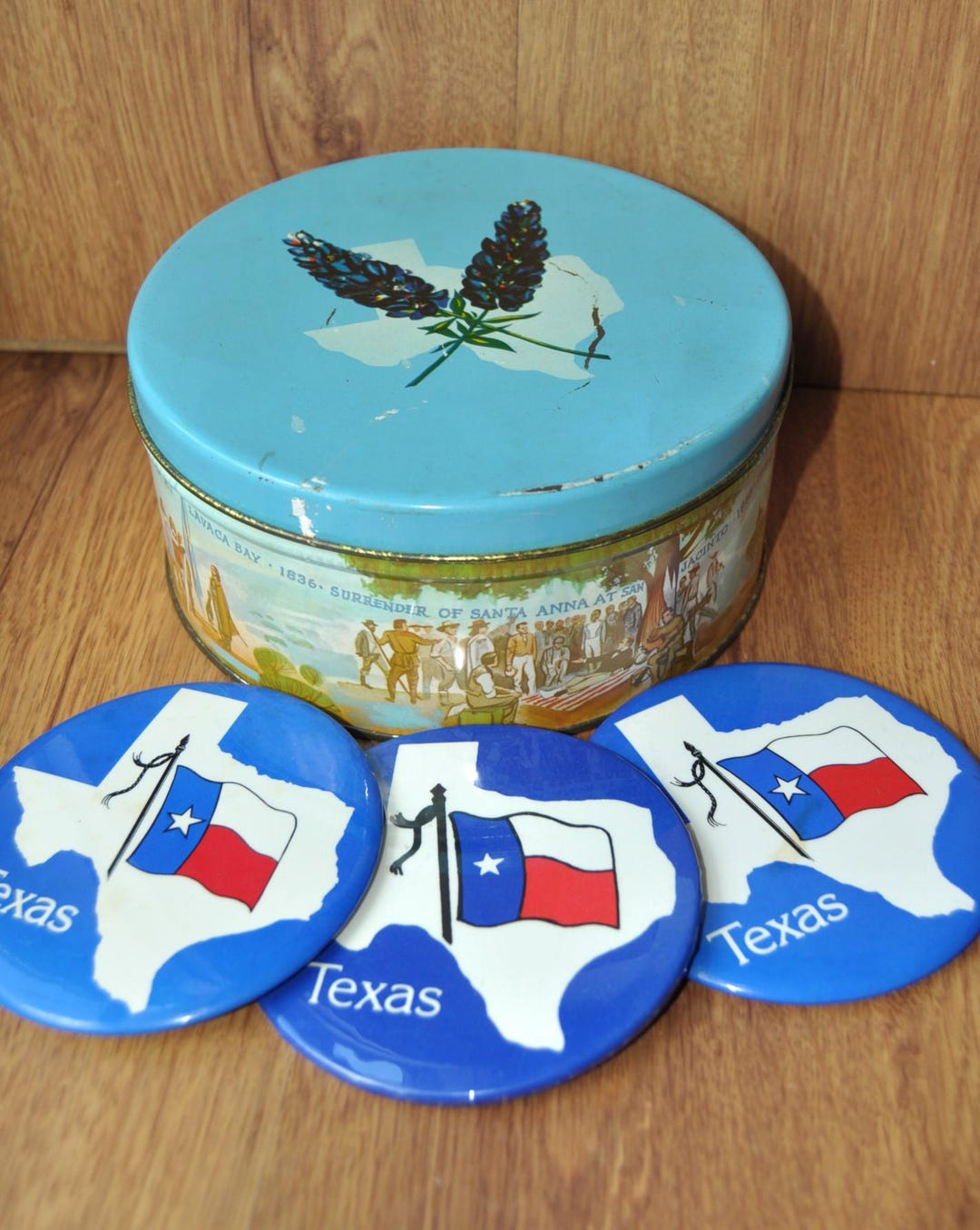 Vintage Texas Themed Collection: 3 Texas Buttons or Pins + Round Metal ...