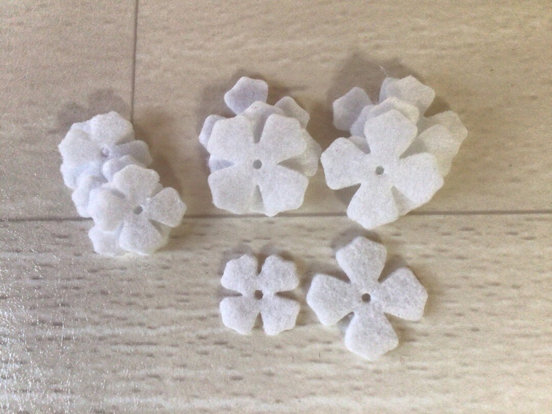 100 Mini White Felt Flowers Die Cut Felt Lilac Flowers - Etsy