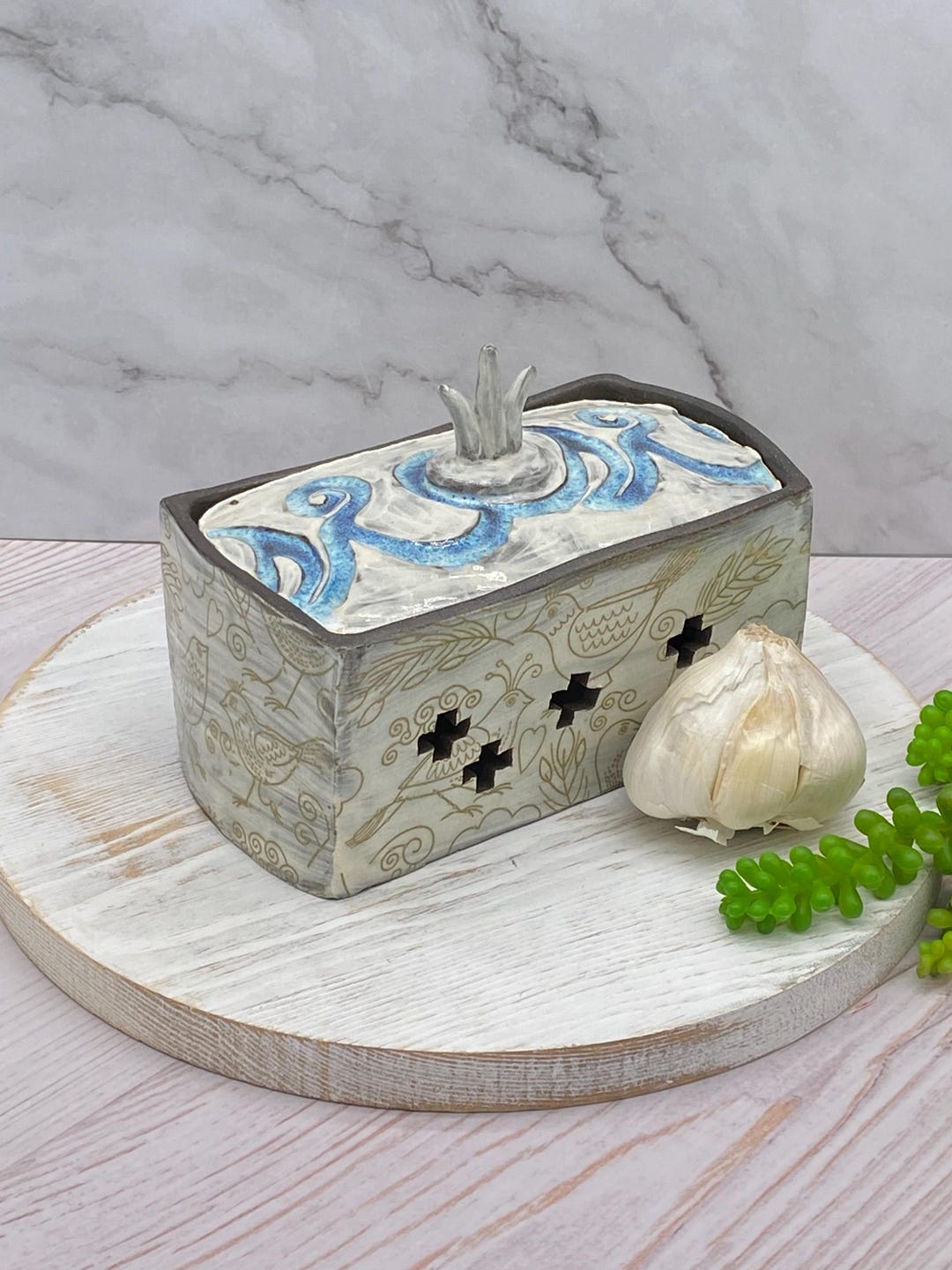Handmade Ceramic Garlic Keeper: Kitchen Storage Jar - Etsy