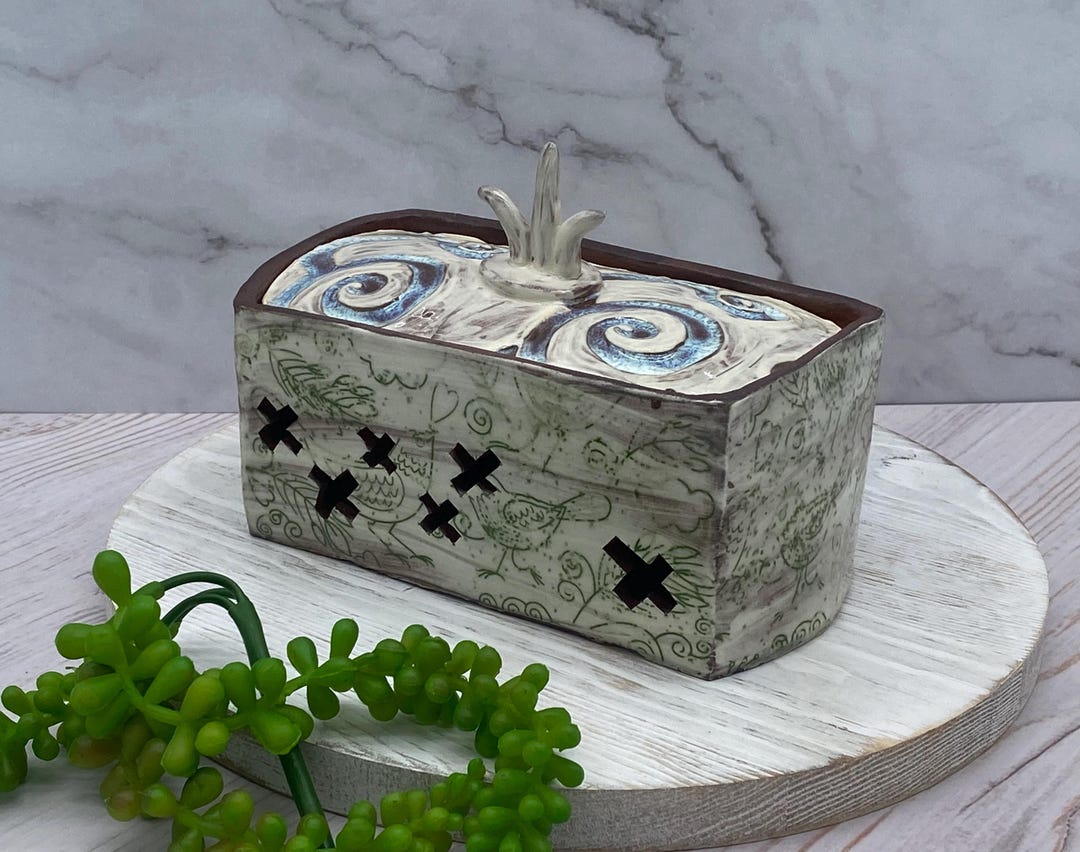 Handmade Ceramic Garlic Keeper: Kitchen Storage Jar - Etsy