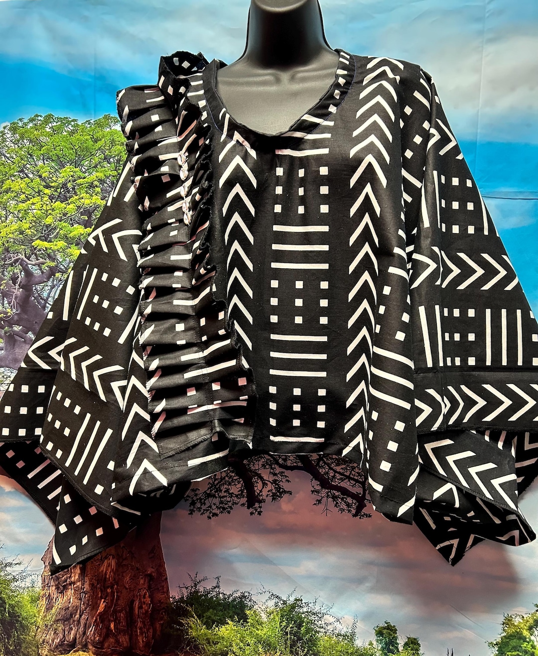 Black African Print Shrug, Crop Top Shrug, Mud Cloth Print Handmade ...