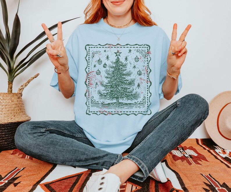 Merry Christmas Tree Shirt, Comfort Colors Winter Holiday Graphic Tee ...