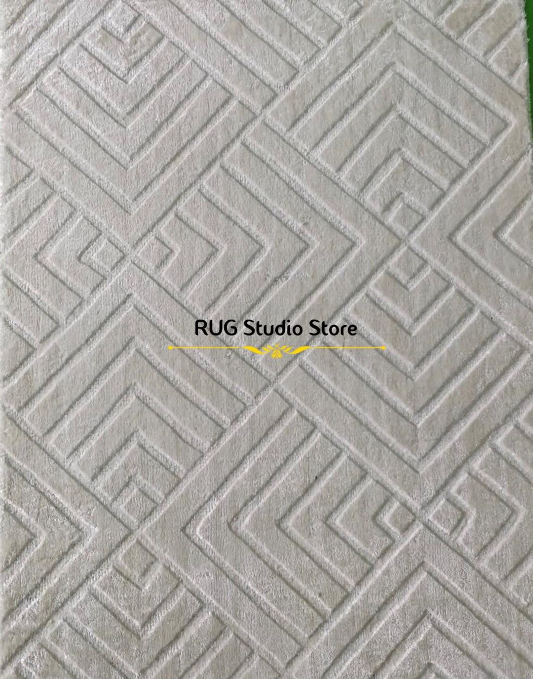 Modern Handloom Viscose Silk Rug | Geometric Pattern Textured Area ...