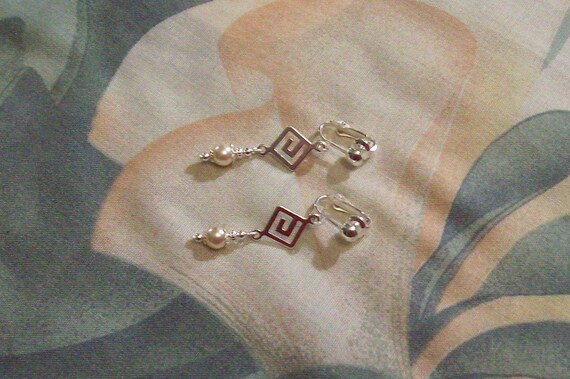 On SALE Silver Greek Key Infinity Unity Czech 6mm Pearl | Etsy