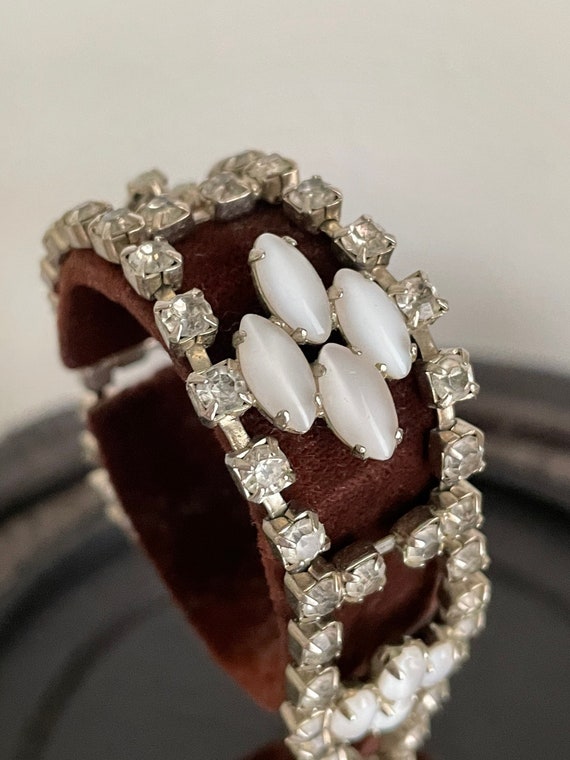 Vintage white rhinestone silver - Gem