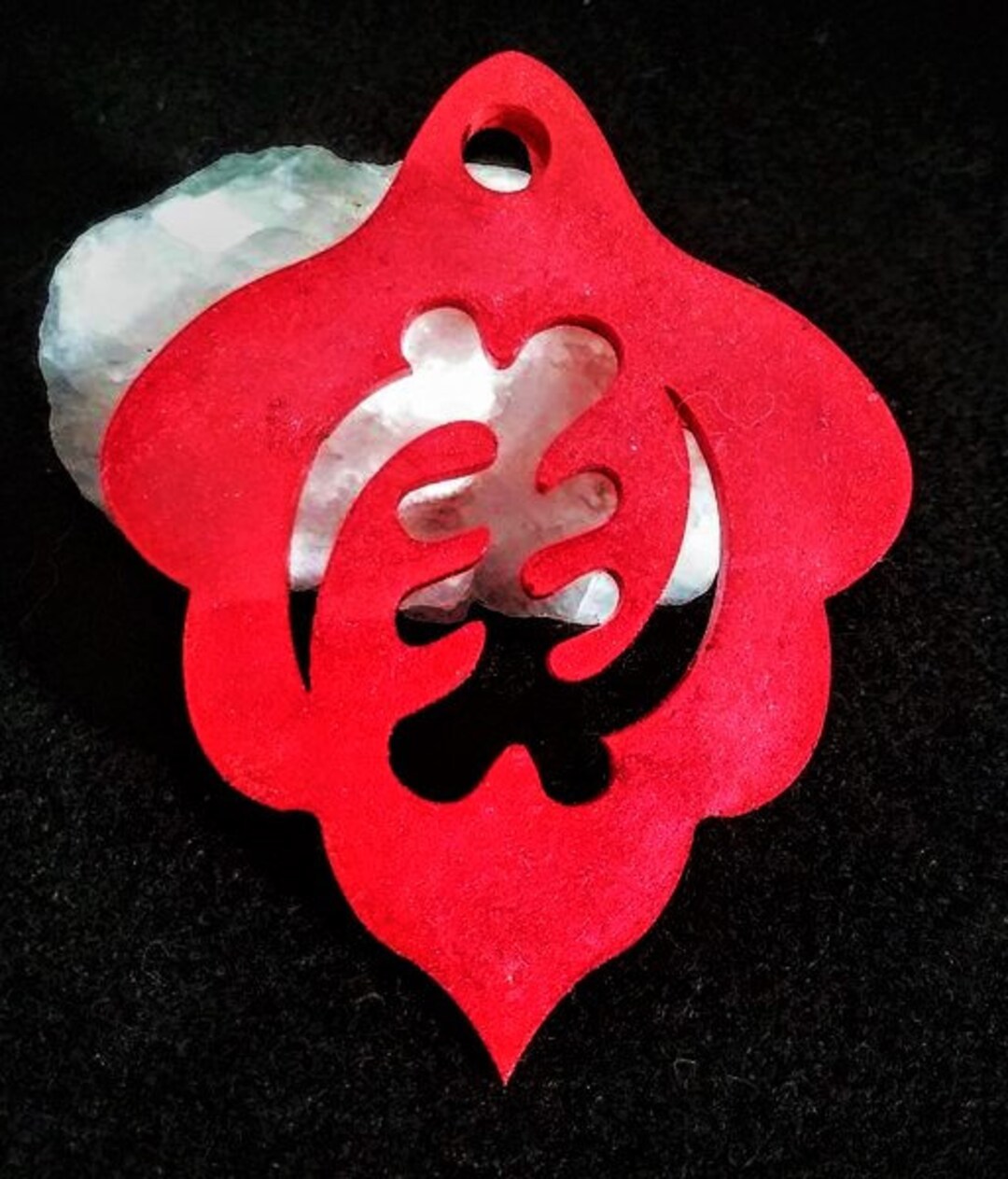 Adinkra Gye Nyame Leaf Pendant for Black History Month - Etsy