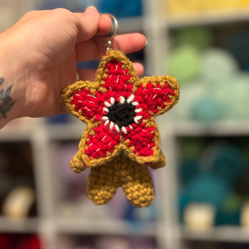 Stranget Things Keychain - Etsy