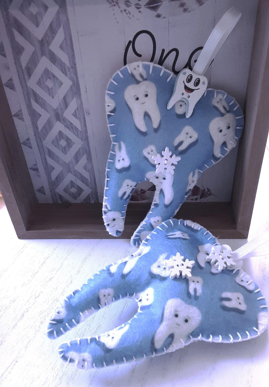 Hand-stitched Felt Tooth Ornament, Dentist Gift, Snowflake Buttons - Etsy