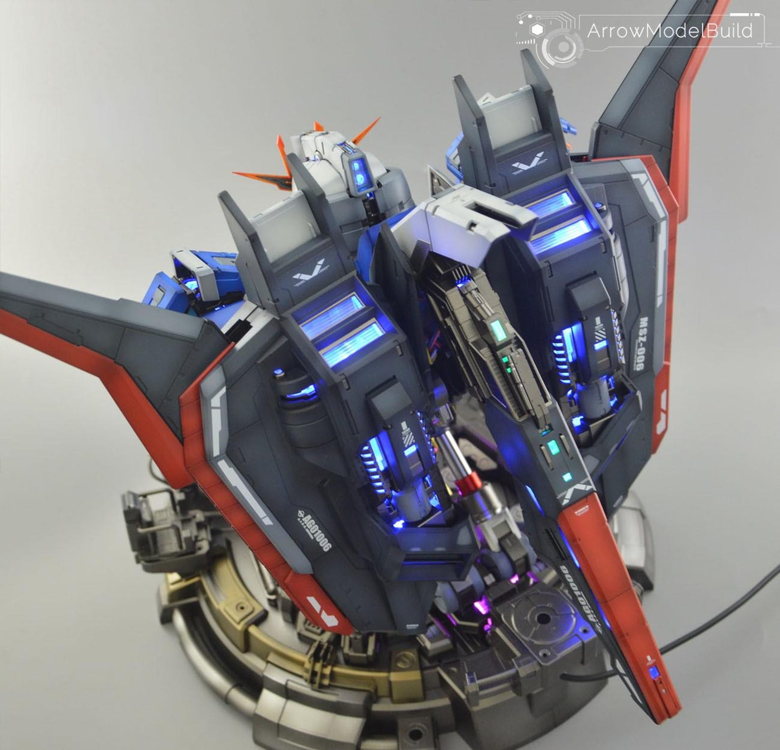 Aeromodelbuild Z Gundam Head Chest With LED Set Built & Painted 1/35 ...