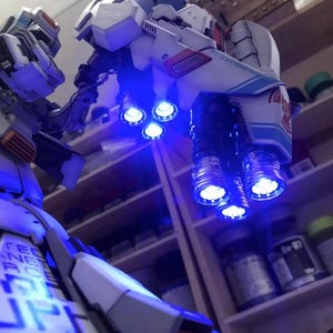 Aeromodelbuild GP02 Gundam With LED Light Built & Painted 1/72 Model ...