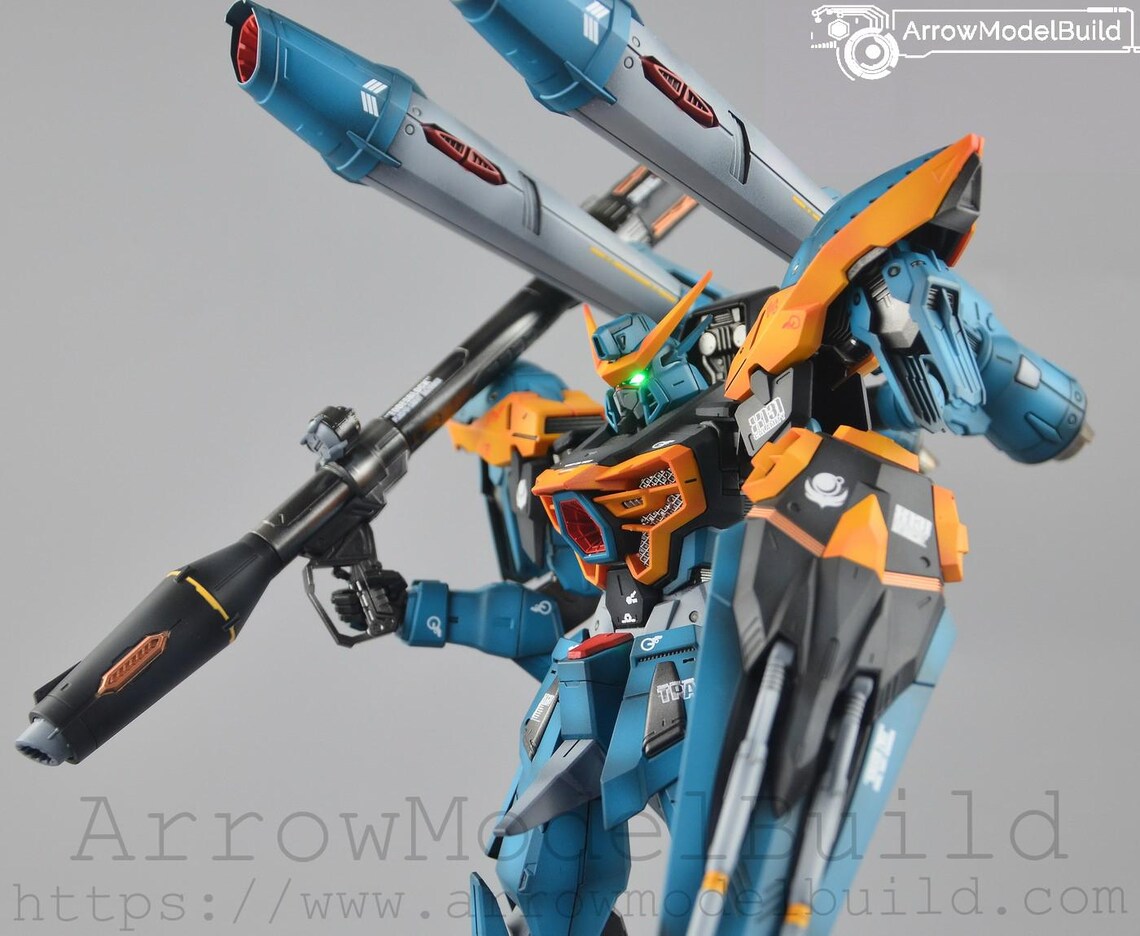 Aeromodelbuild Calamity Gundam Painted Pilot With LED Built & Painted ...