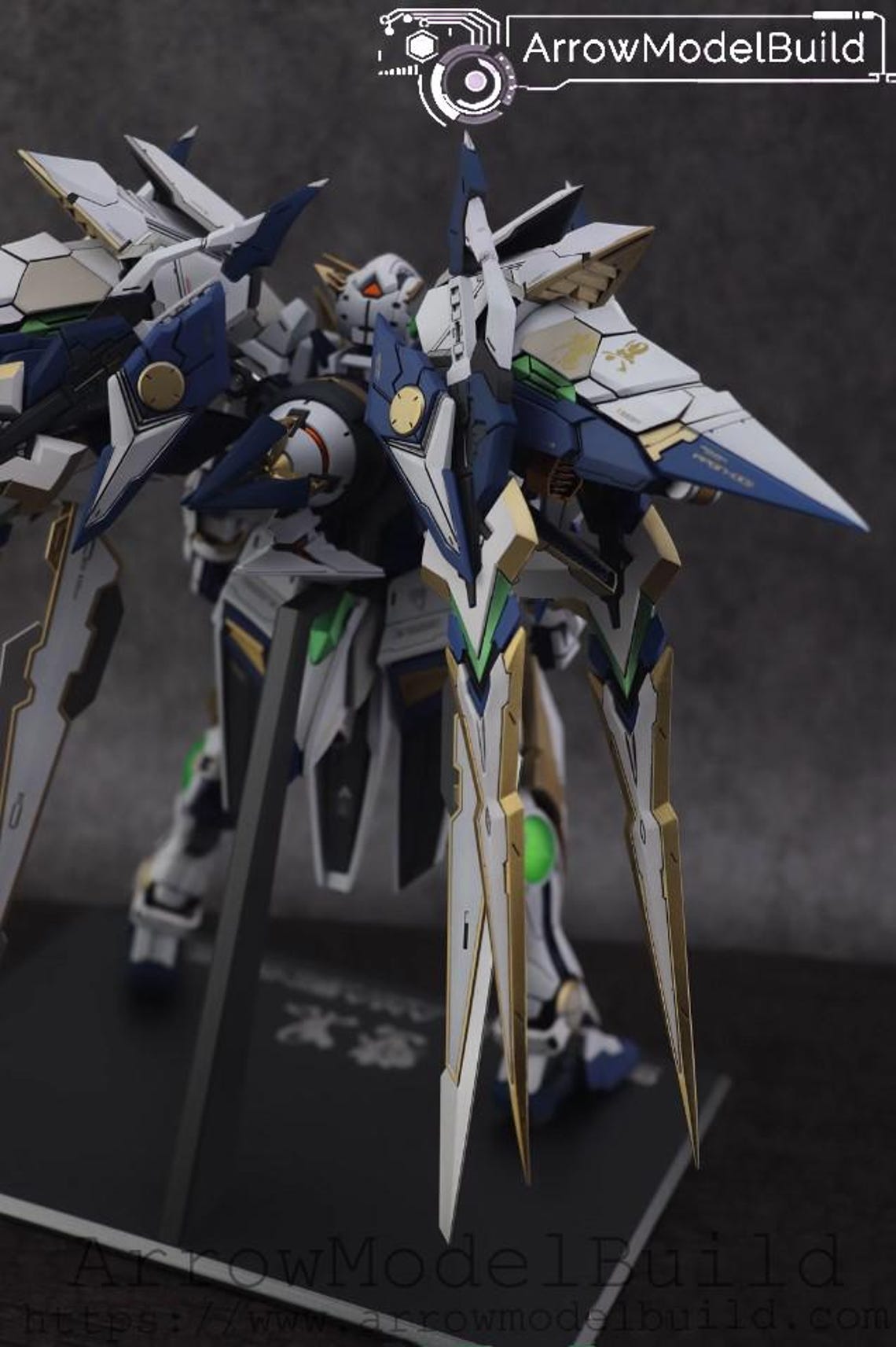 Aeromodelbuild Amazing Exia Gundam (custom White) Built & Painted MG 1/ ...