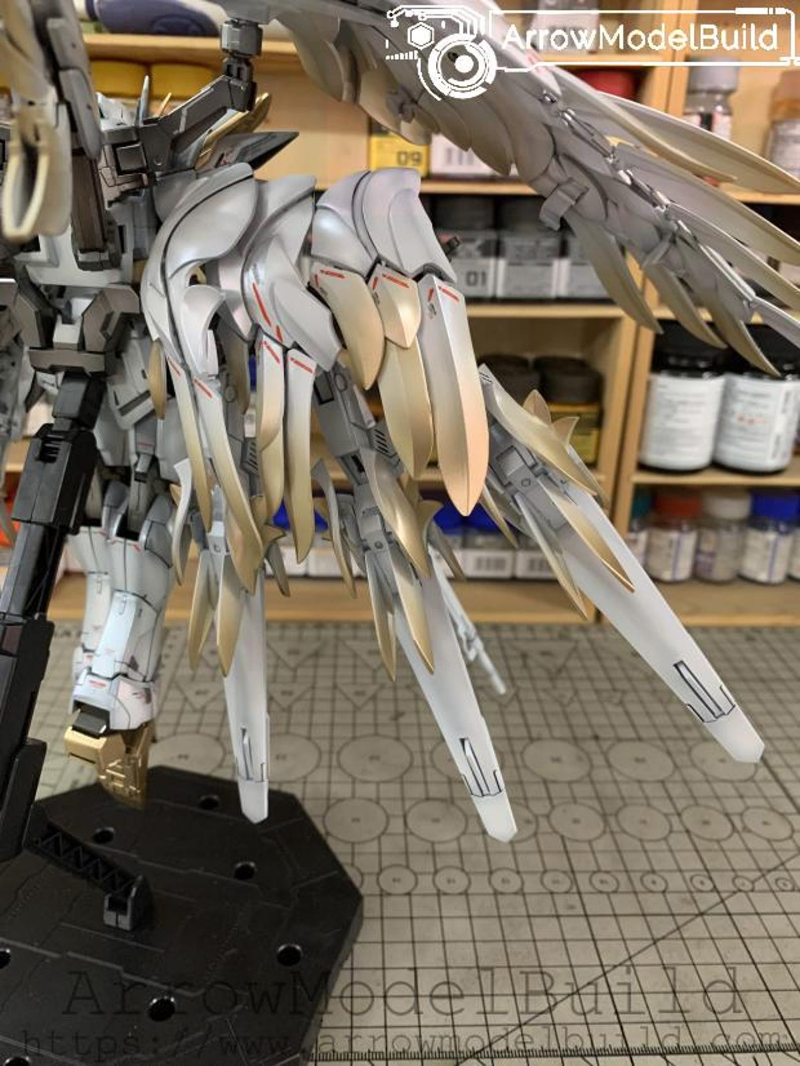 Aeromodelbuild Wing Gundam Snow White Prelude Built & Painted MG 1/100 ...