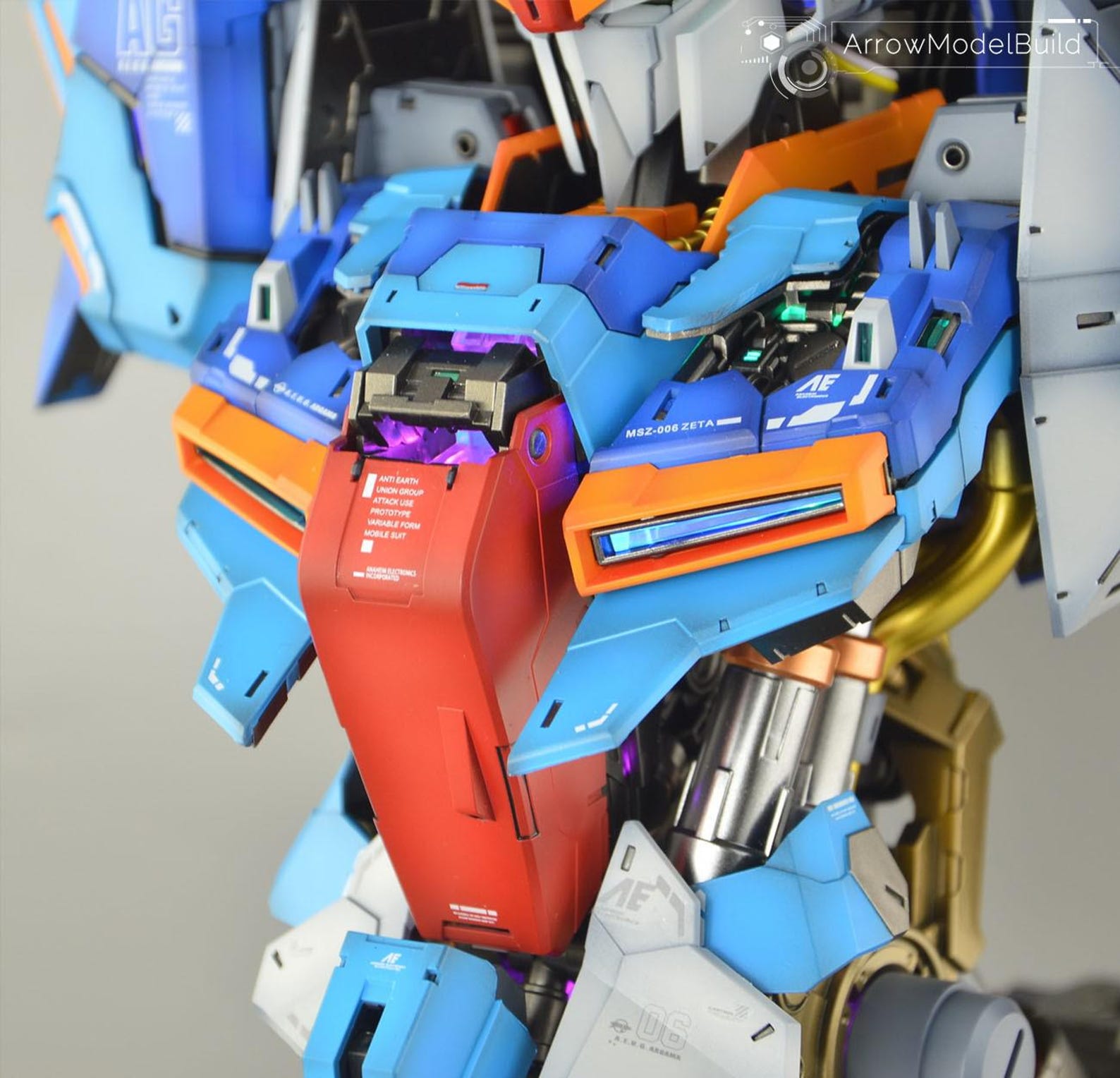 Aeromodelbuild Z Gundam Head Chest With LED Set Built & Painted 1/35 ...