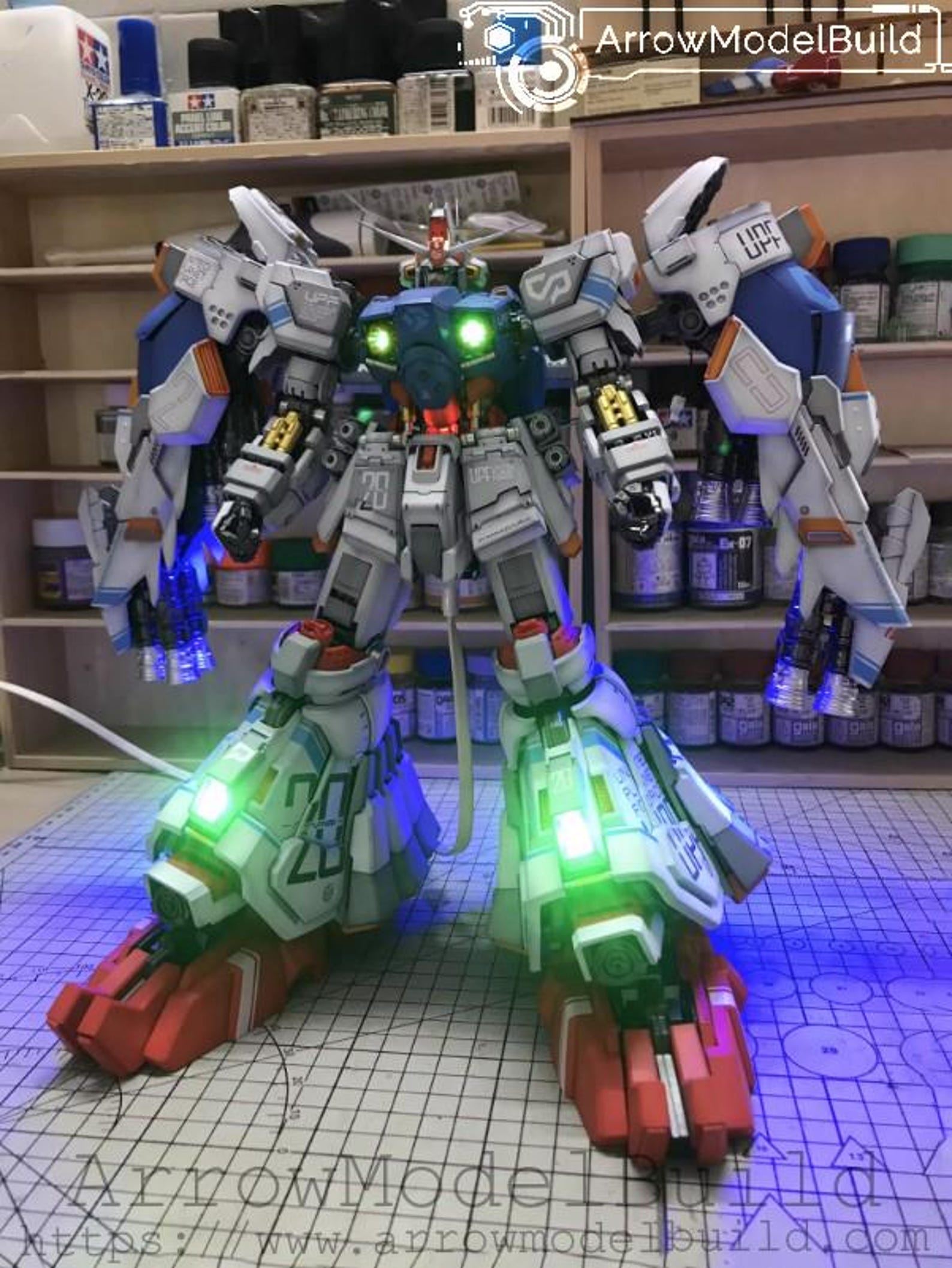 Aeromodelbuild GP02 Gundam With LED Light Built & Painted 1/72 Model ...