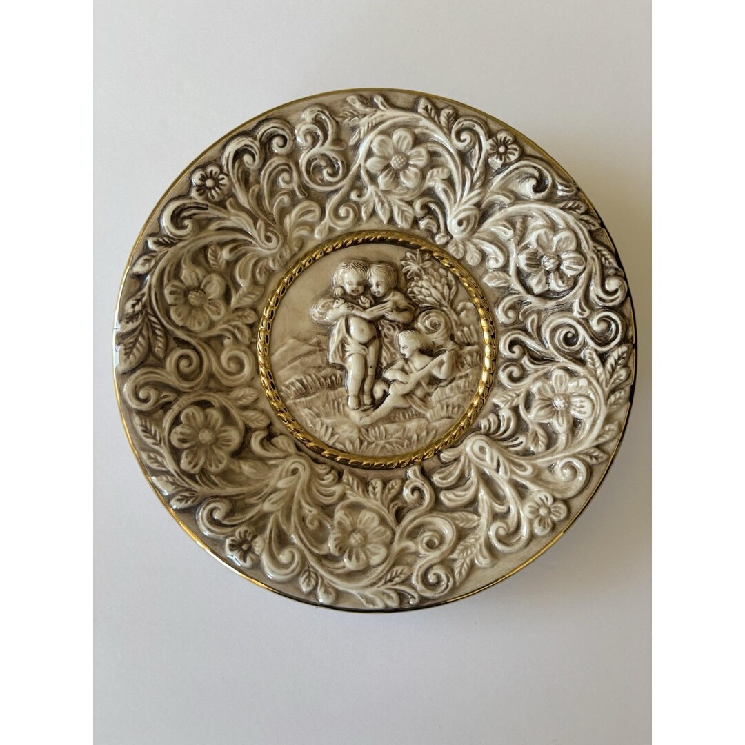 Vintage R. Capodimonte Round 8 3/4" Plate Gold Edge - Etsy