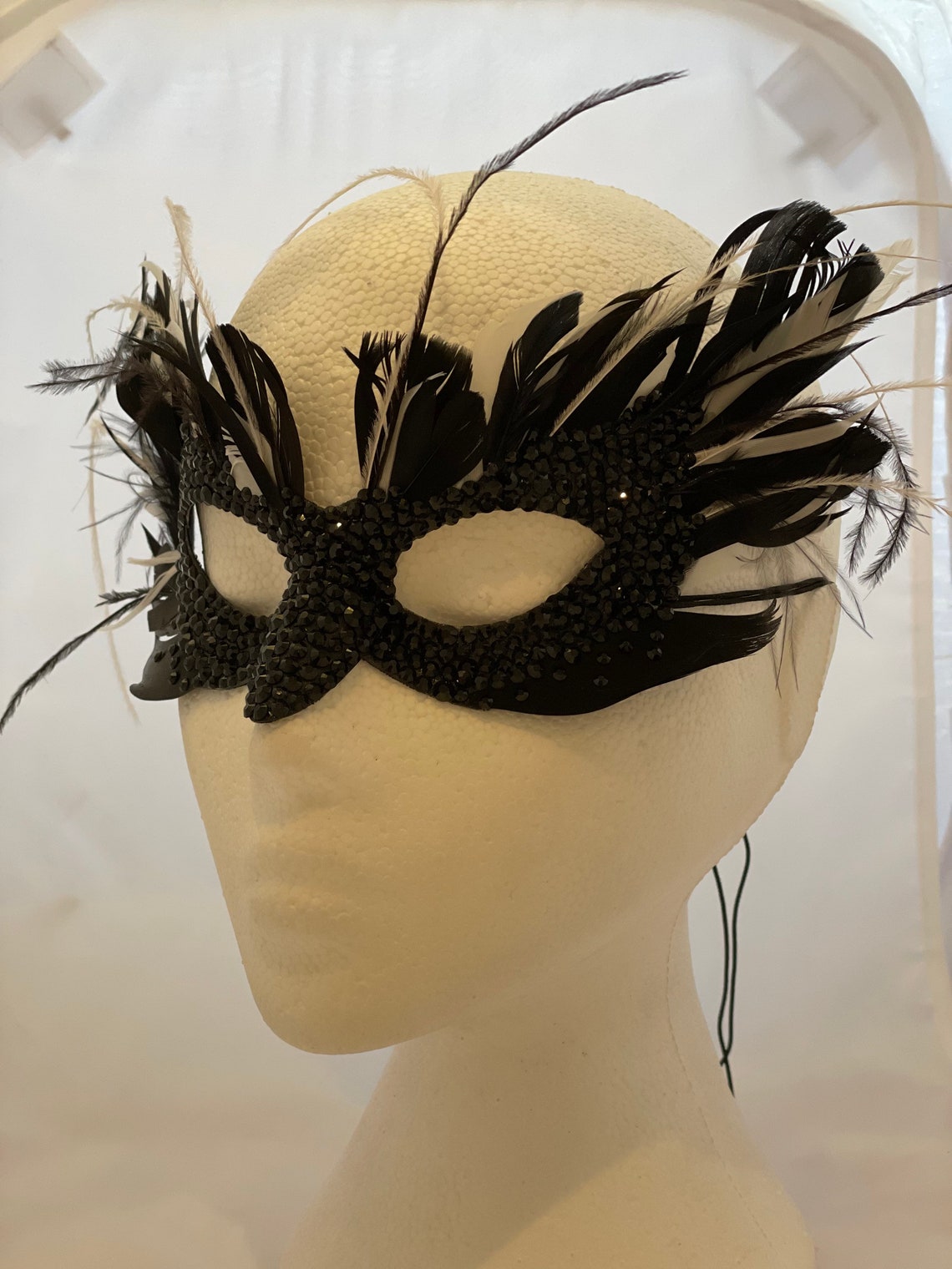 Cruella Deville De Vil Mask With Layered Feather Work and Black ...