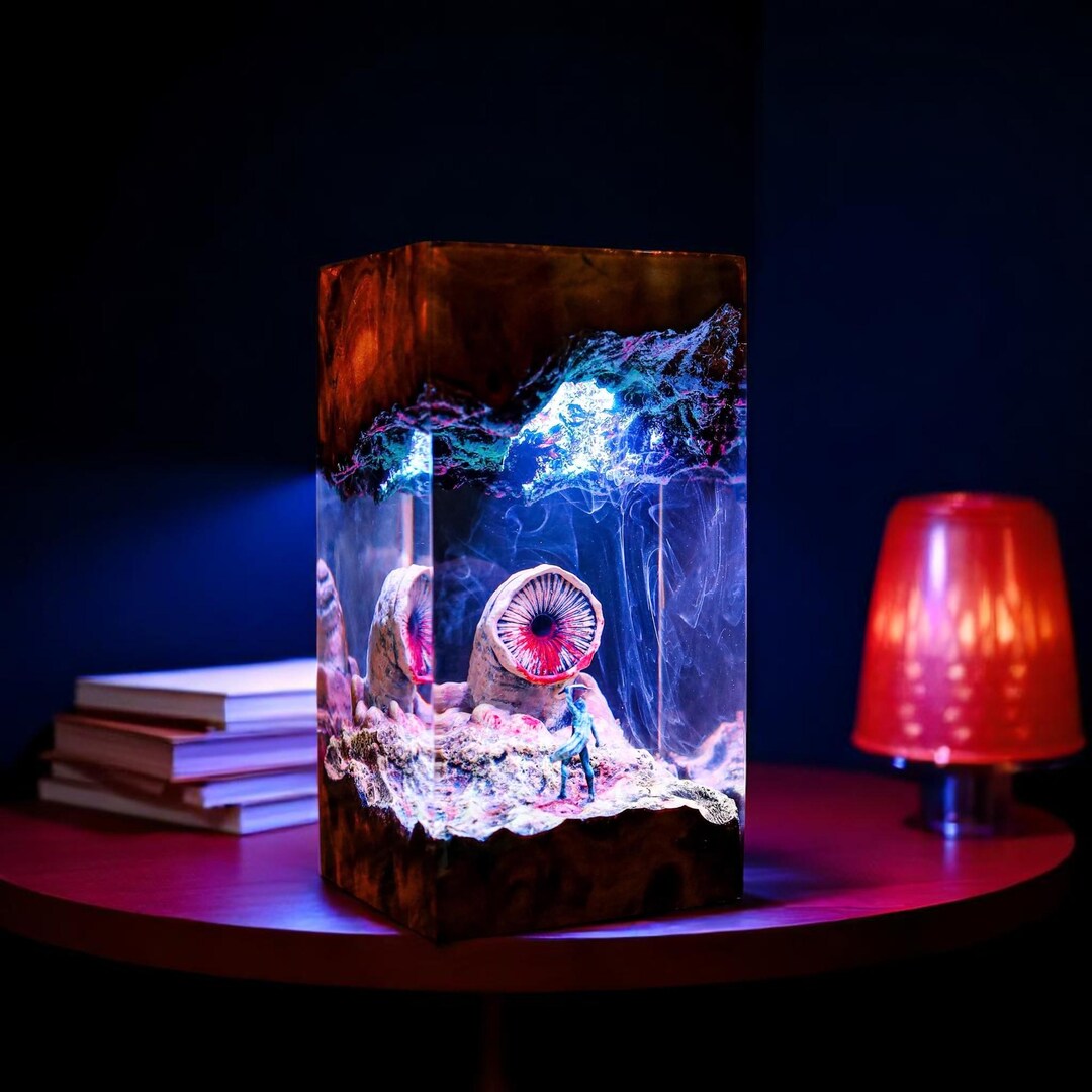 Dune Sandworm Lamp, Resin LED Night Light, Sci-fi Desert Decor, Shai ...