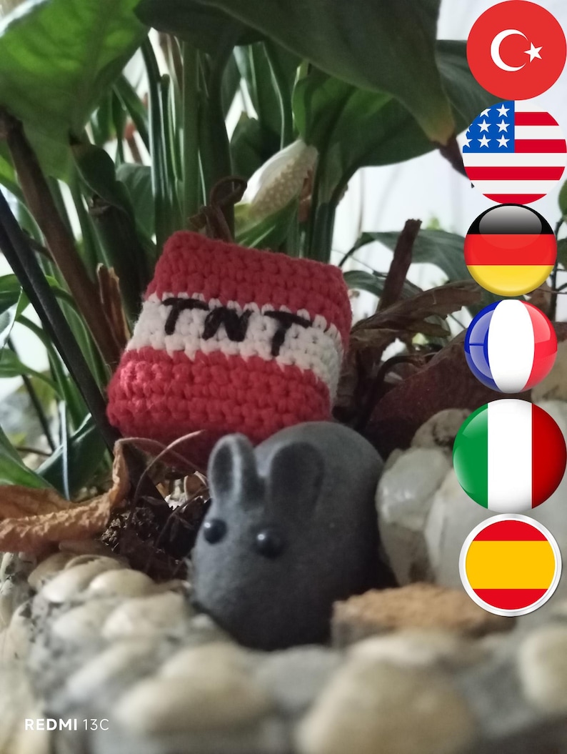 Amigurumi Minecraft TNT Block Crochet Pattern PDF – Cube Plush DIY ...
