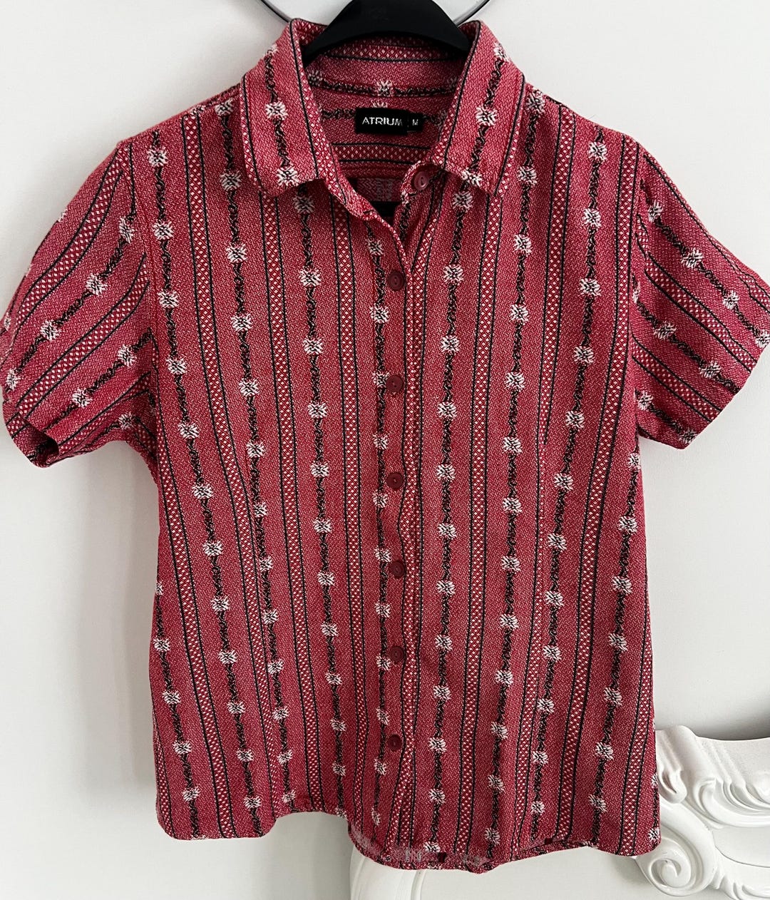 Atrium Vinrage Women’s Edelweiss Red Shirt | Alpine Folk Button up ...