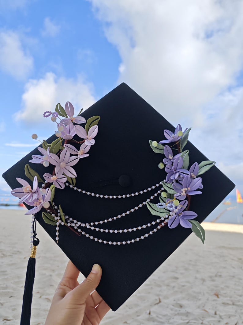 Chanhua Purple Flowers With Artificial Pearl Graduation Cap, Chinese ...