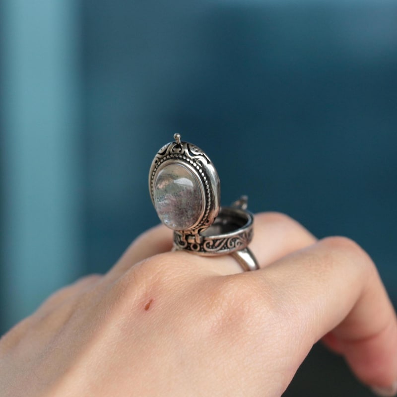 Poison Ring - Etsy
