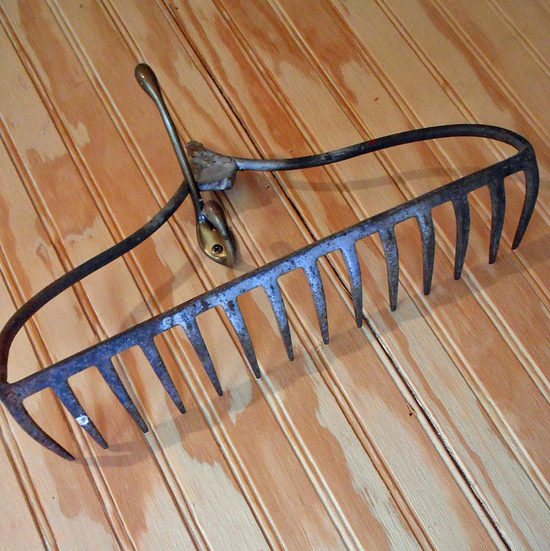 Sturdy CAST IRON GARDEN Rake Head 1930s Rustic 14 Teeth Bare Metal ...