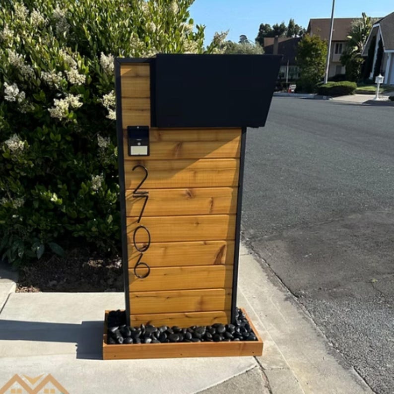 Modern Cedar Wood Mailbox Post With Black Address Numbers | Curbside ...
