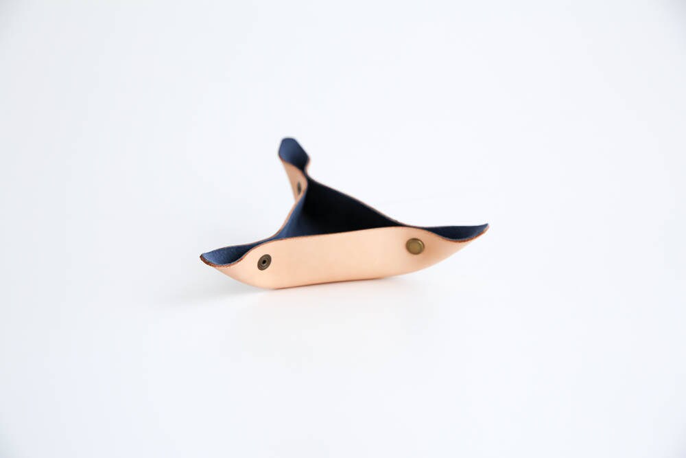 Small Leather Valet Leather Dish Triangle Dish Leather - Etsy