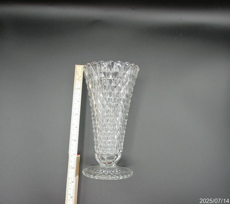 Vintage Indiana Glass Diamond Pattern Pressed Glass Flower Vase 8" Pre ...