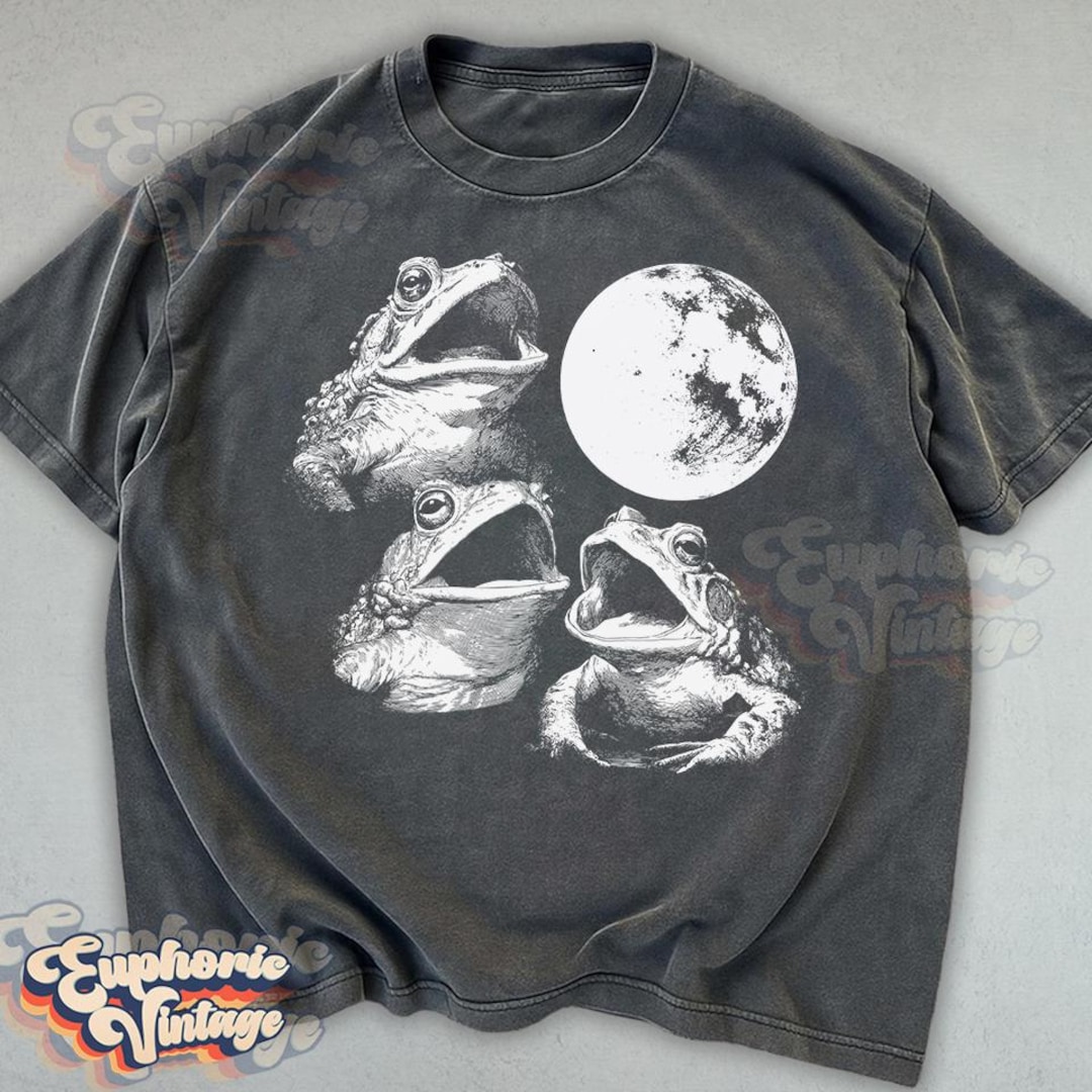 Comfort Colors® Frogs Howling to Moon T-shirt, Retro Y2K Tee, Weird ...