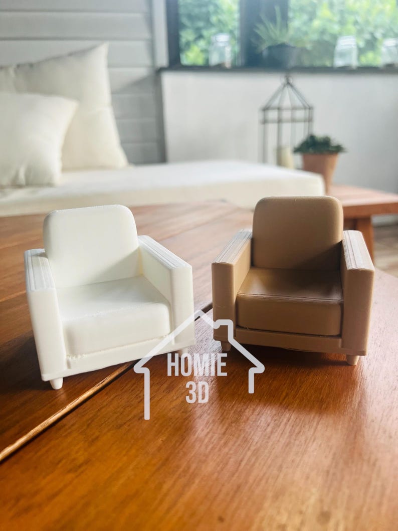 Robert Plant Pot Seating on Chair | Planter Pot Father's Day | Home ...