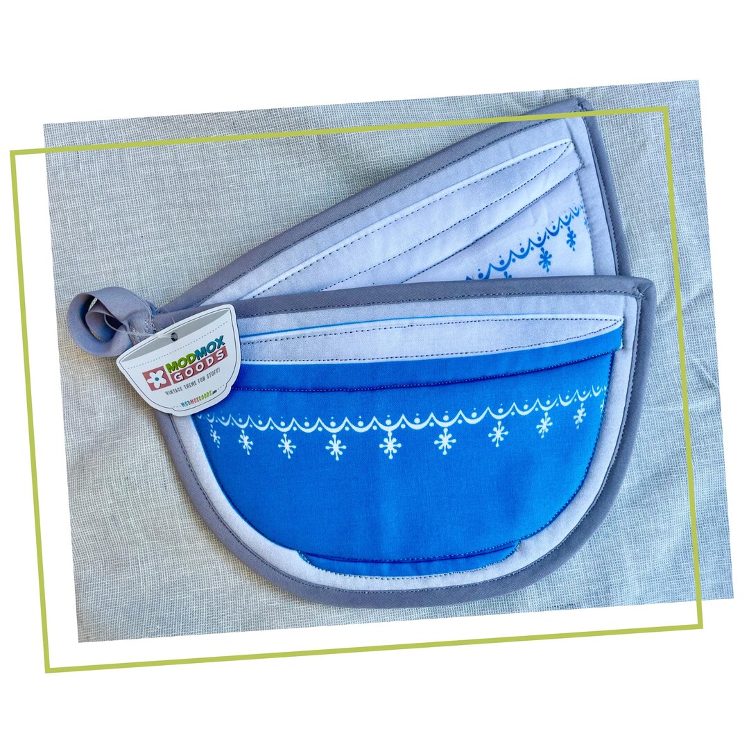 Pyrex Bowl Potholders: Snowflake Garland, Vintage Blue, Set of 2 - Etsy