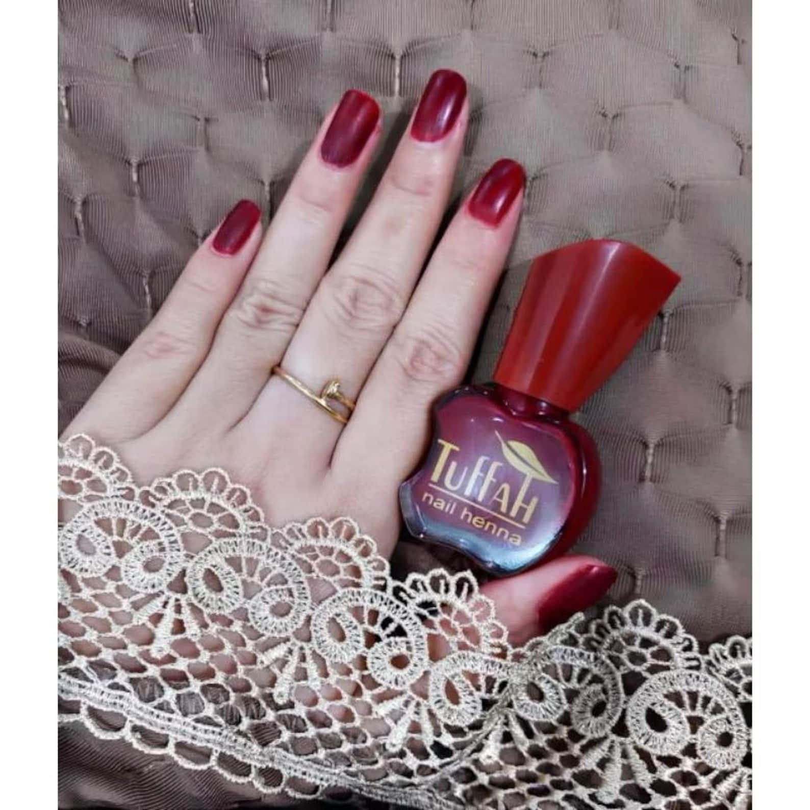 Tuffah Nail Henna Red Apple Shape - Peel off Halal Nail Polish, Fast ...