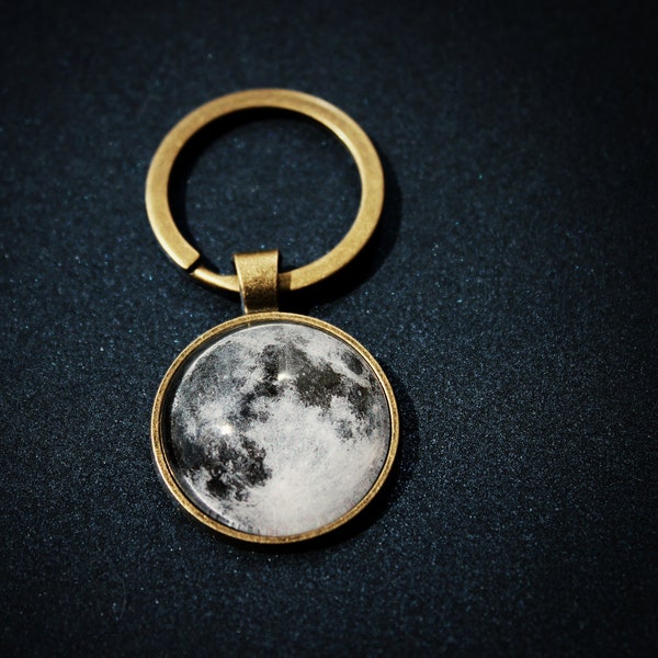Full Moon Keychain - Etsy