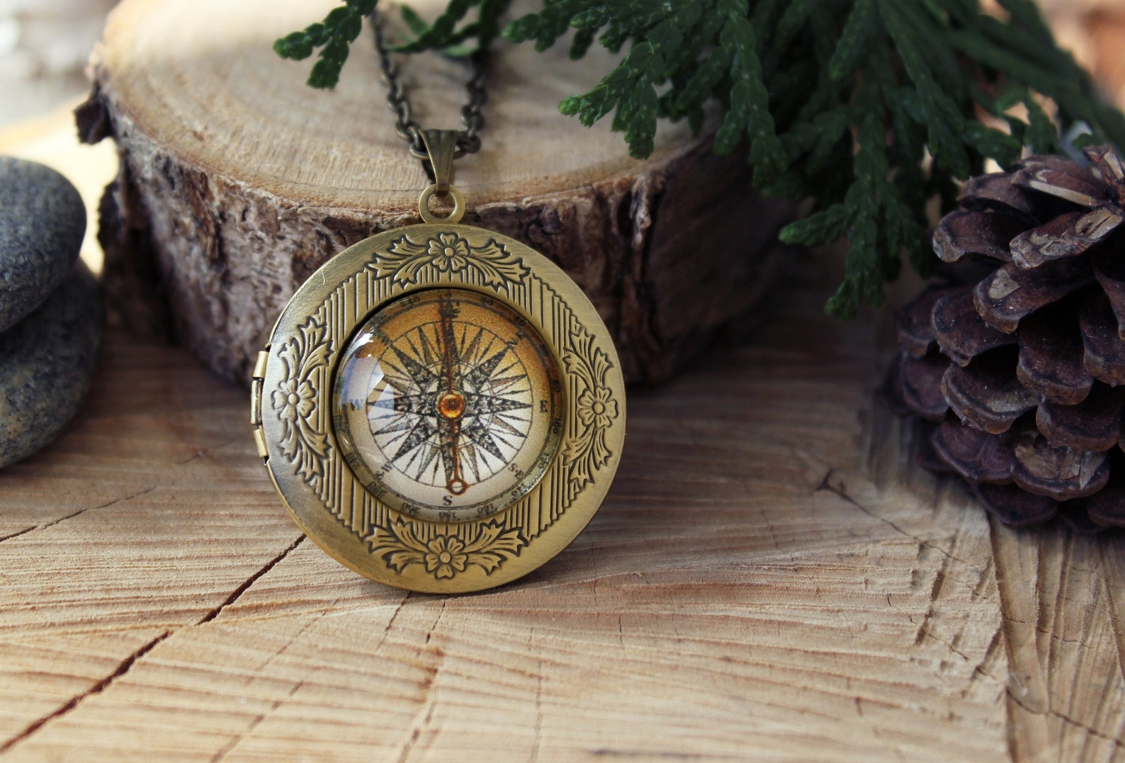 Vintage Compass Locket Necklace Compass Jewelry Photo | Etsy